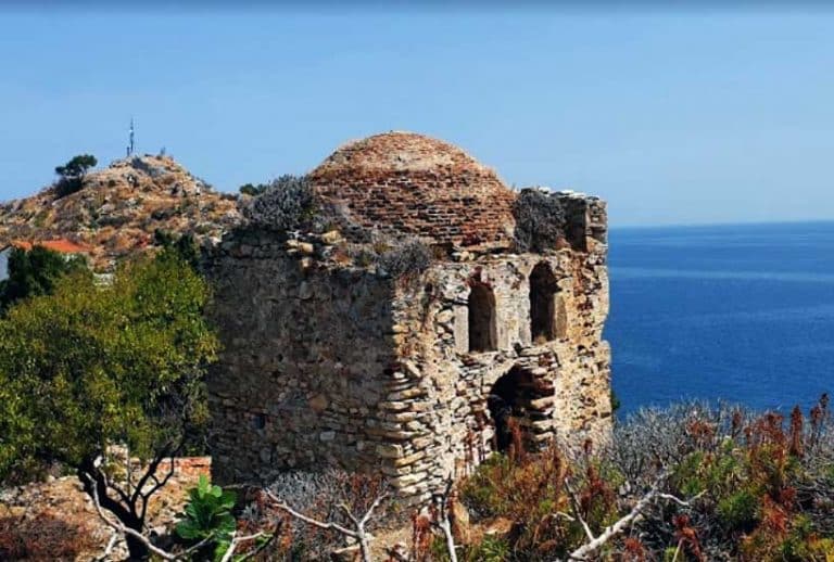 What to see in Skiathos, attractions and sights