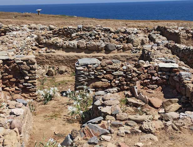 What to see in Skyros, attractions and archaeological sights