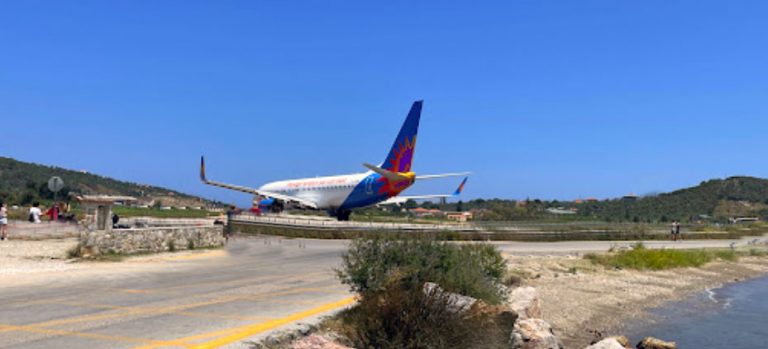 Airport of Skiathos, a unique airport for plane spotting in Greece