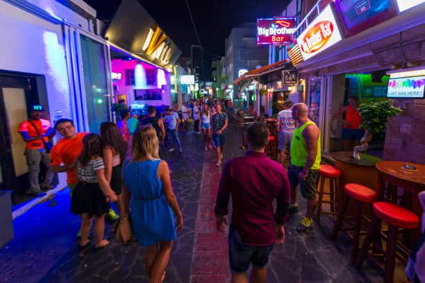 Nightlife in Rhodes, bars clubs and beach bars