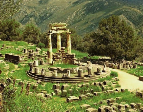 Delphi Greece, what to see and what to do